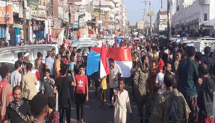اخبار وتقارير مسيرة جماهيرية حاشدة بالشيخ عثمان إحتفاءً بالذكرى الـ60